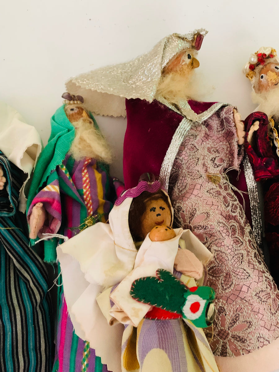 Creepy vintage nativity set – Antique Alley