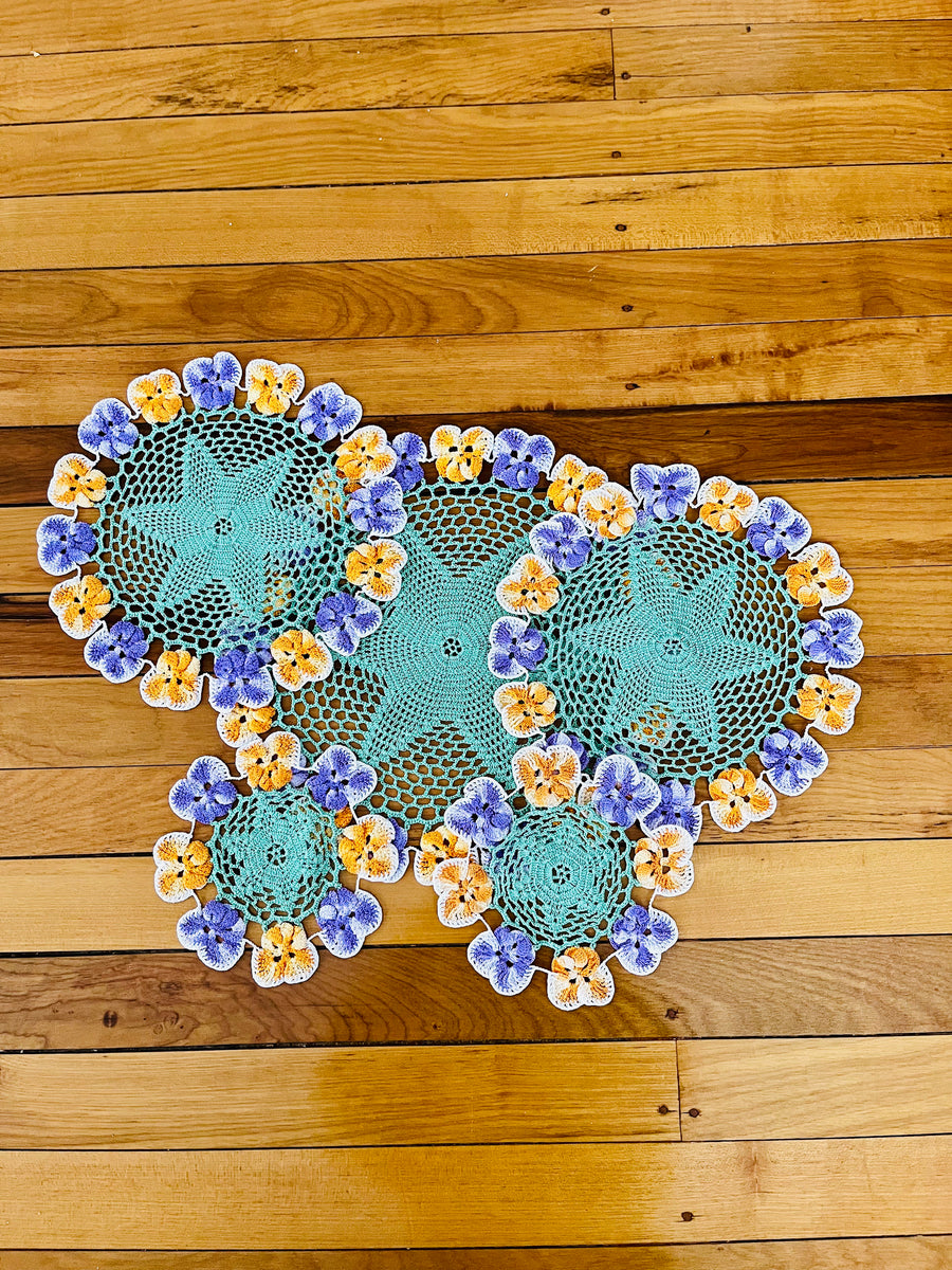 Crockett Set of Five Circle Doilies – Antique Alley