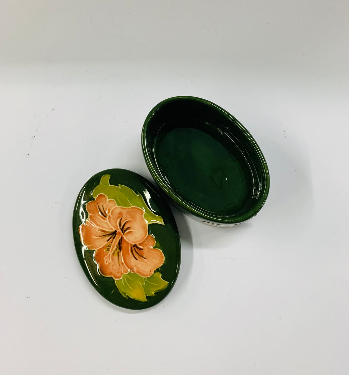 Moorcroft Hibiscus jewellery box – Antique Alley